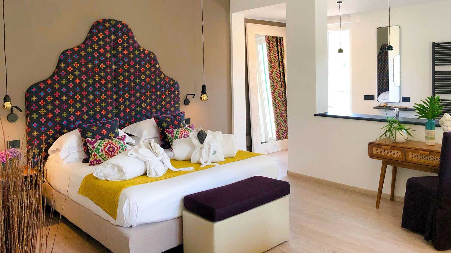 Hotel Room Interior Design | Inside Villa Edera Hotel with F&P ...